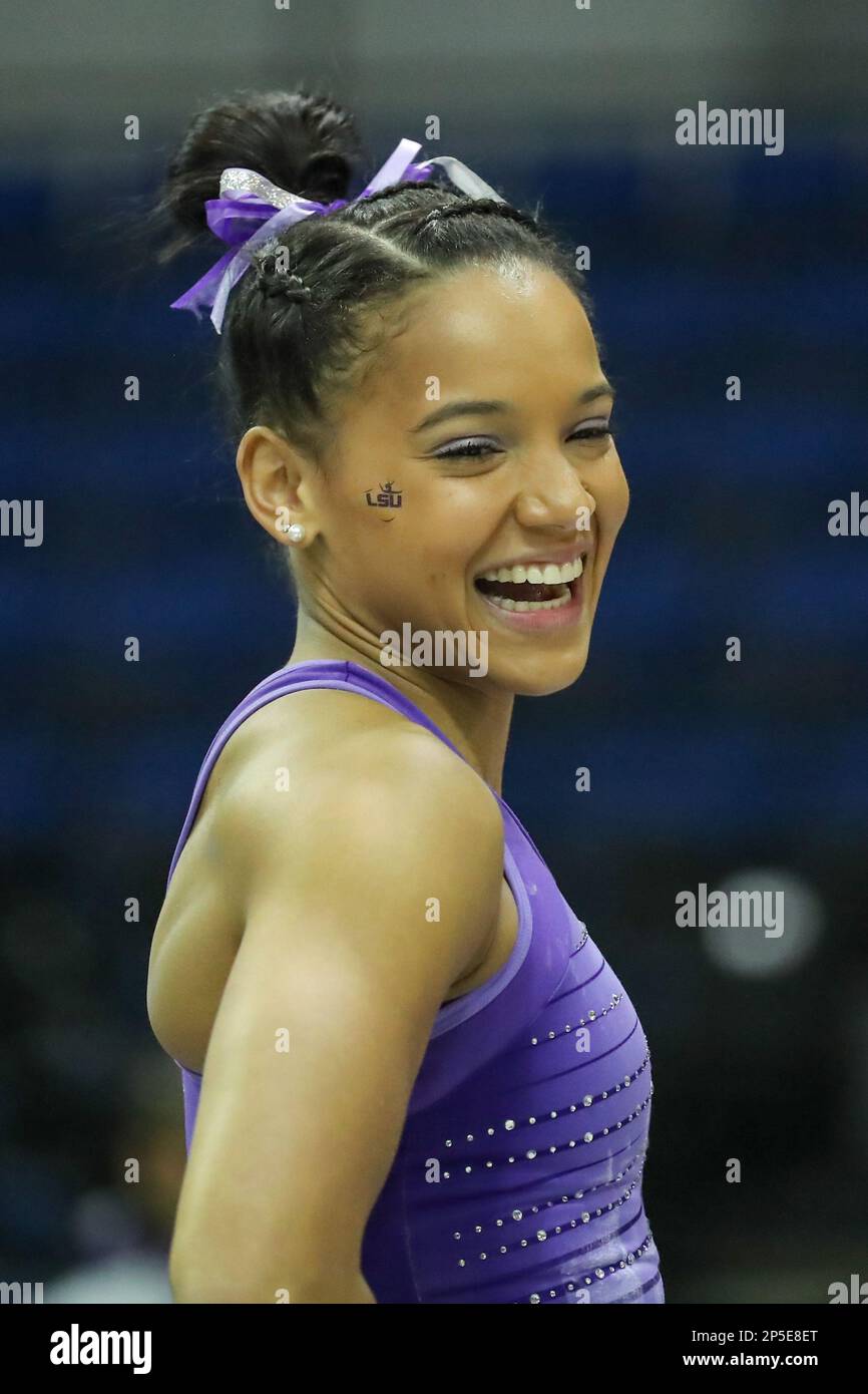 Lsu gymnastics womans hi-res stock photography and images - Alamy