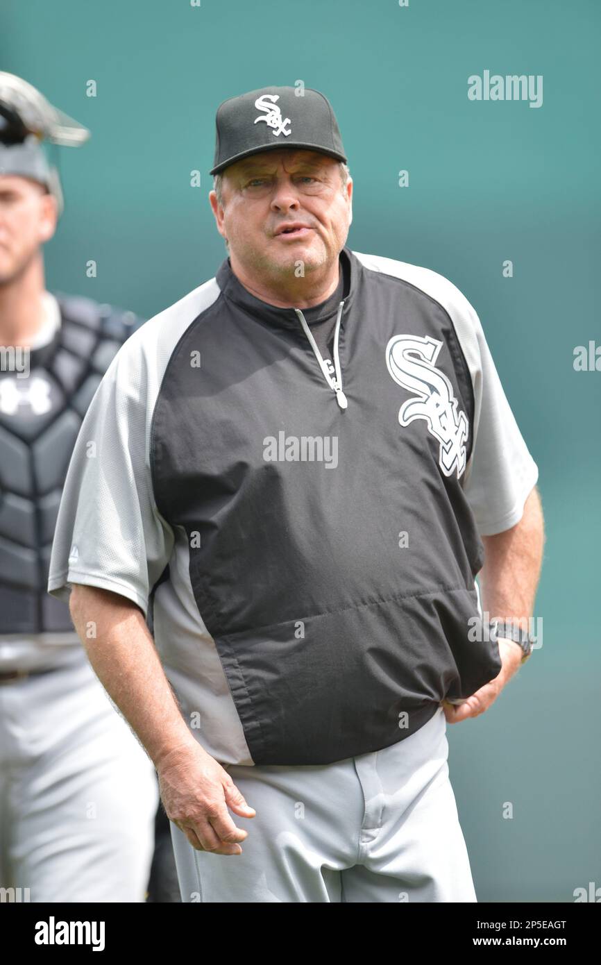 Chicago White Sox pitching coach Don Cooper walks in from the bullpen ...