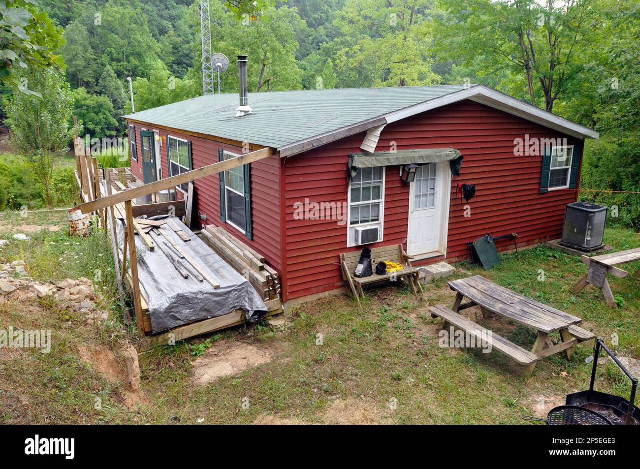 FILE - This file photo shows the home of Peter and Stephanie Lizon on ...