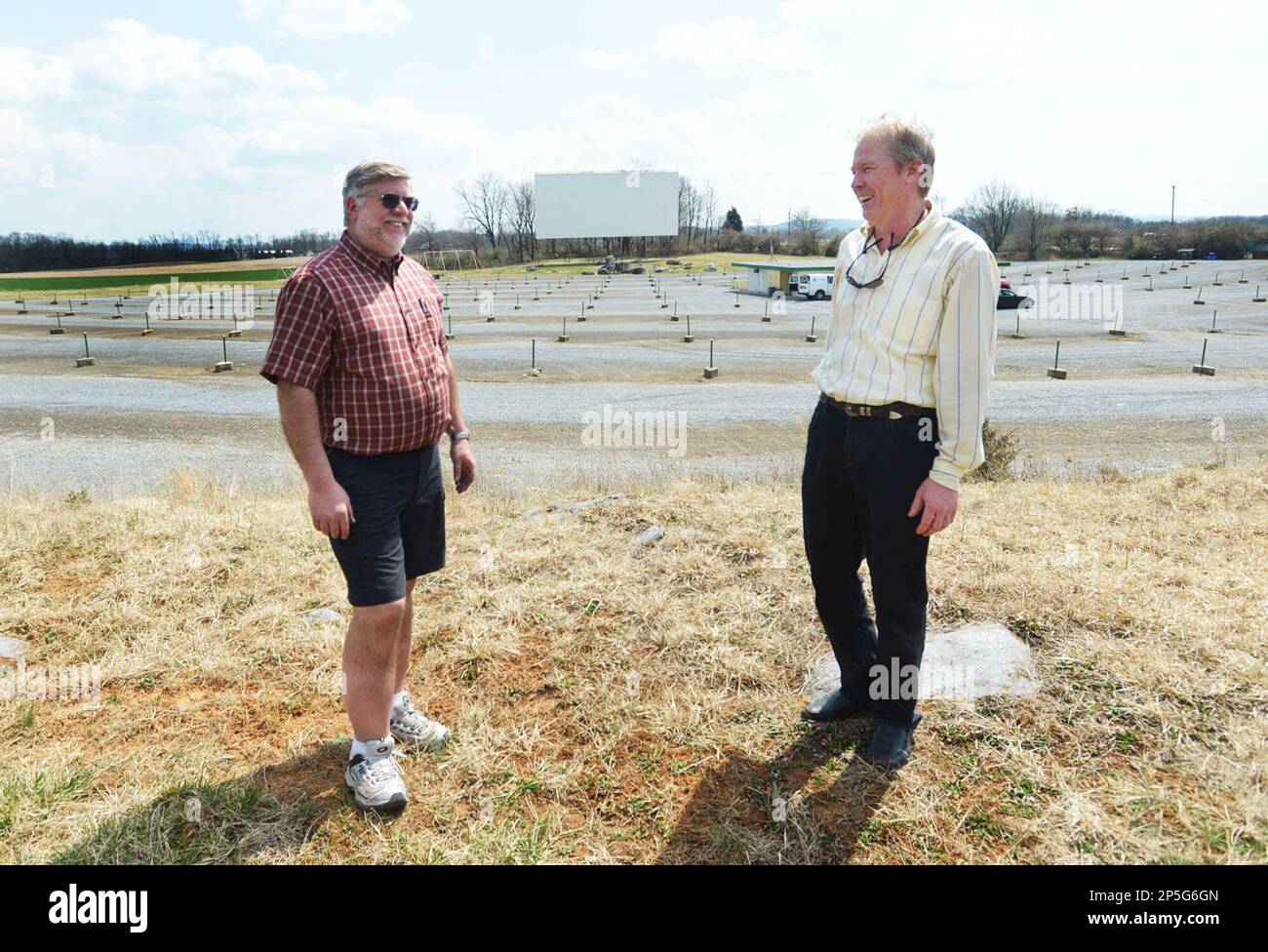 Cumberland Drive In Theater manager, Jeff Tarner, left, and co-owner ...