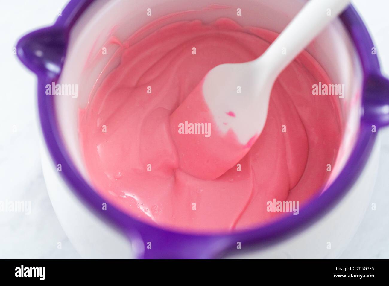 Miniature chocolate pot hi-res stock photography and images - Alamy
