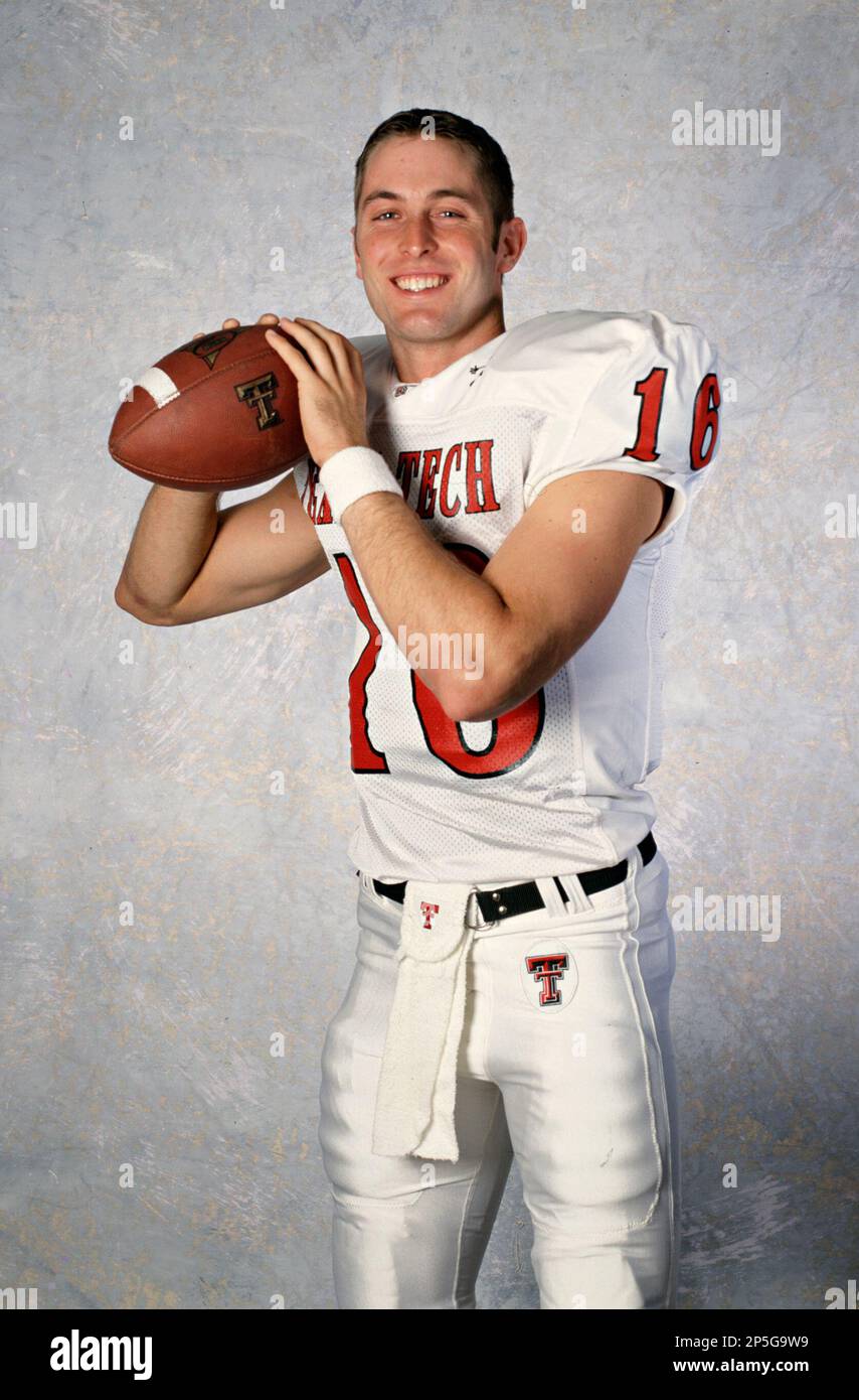 Texas Tech Red Raider quarterback Kliff Kingsbury (16) poses for a ...