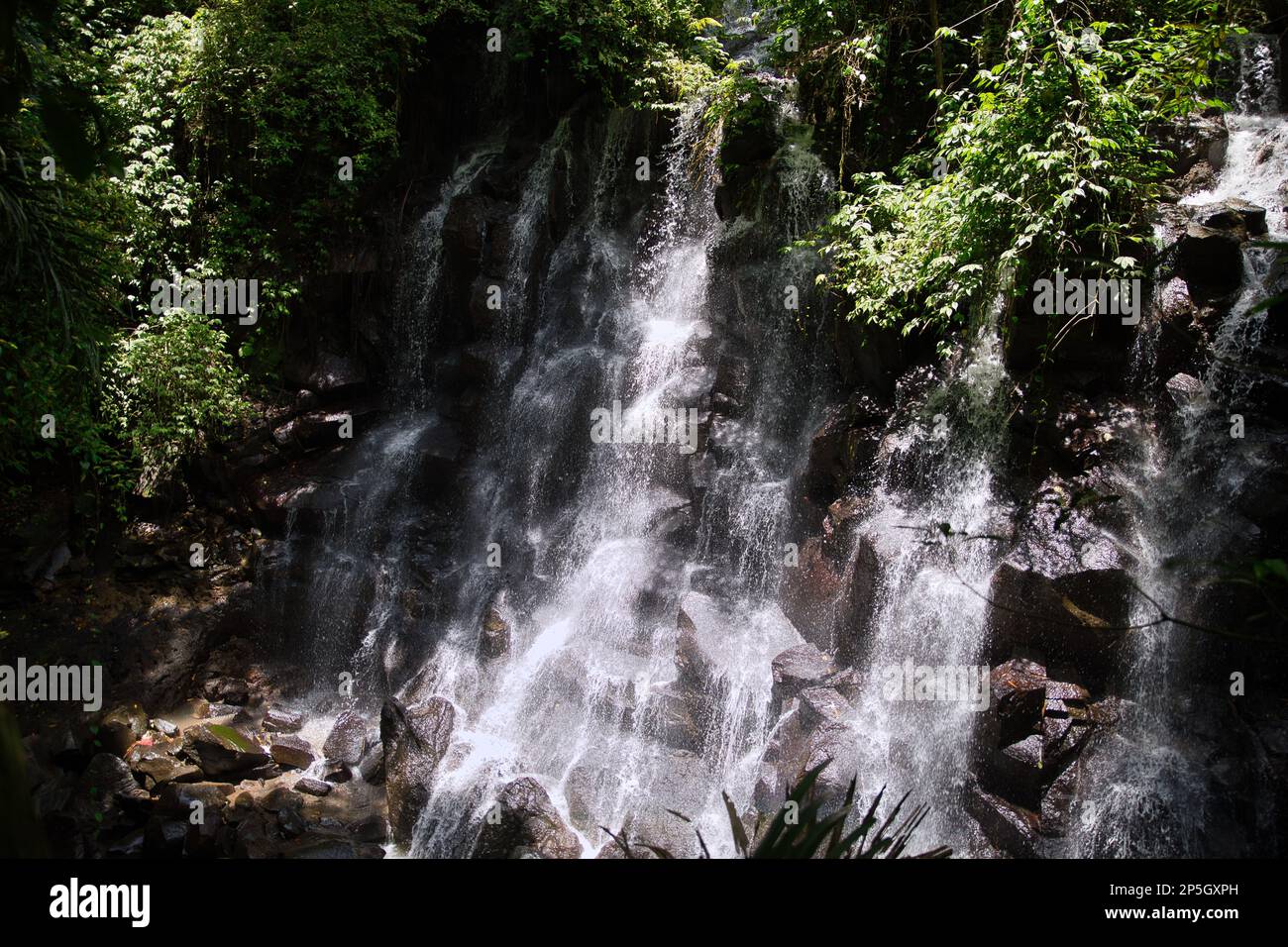 Kanto lampo waterfall in ubud hi-res stock photography and images - Alamy