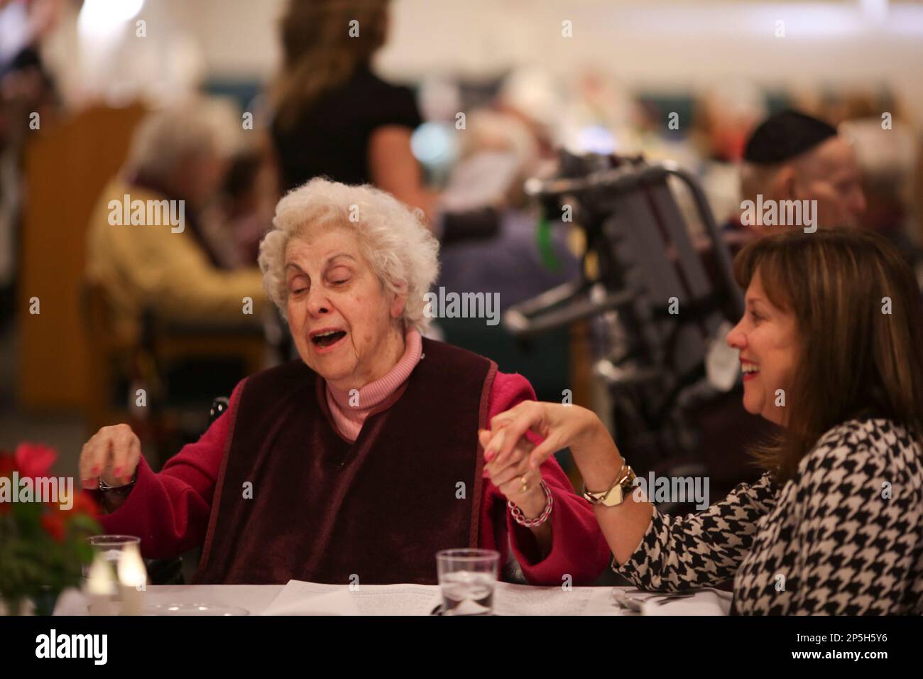 Rabbi Shalom Reznik-Bell led the Seder at Shalom Home West, the Jewish ...