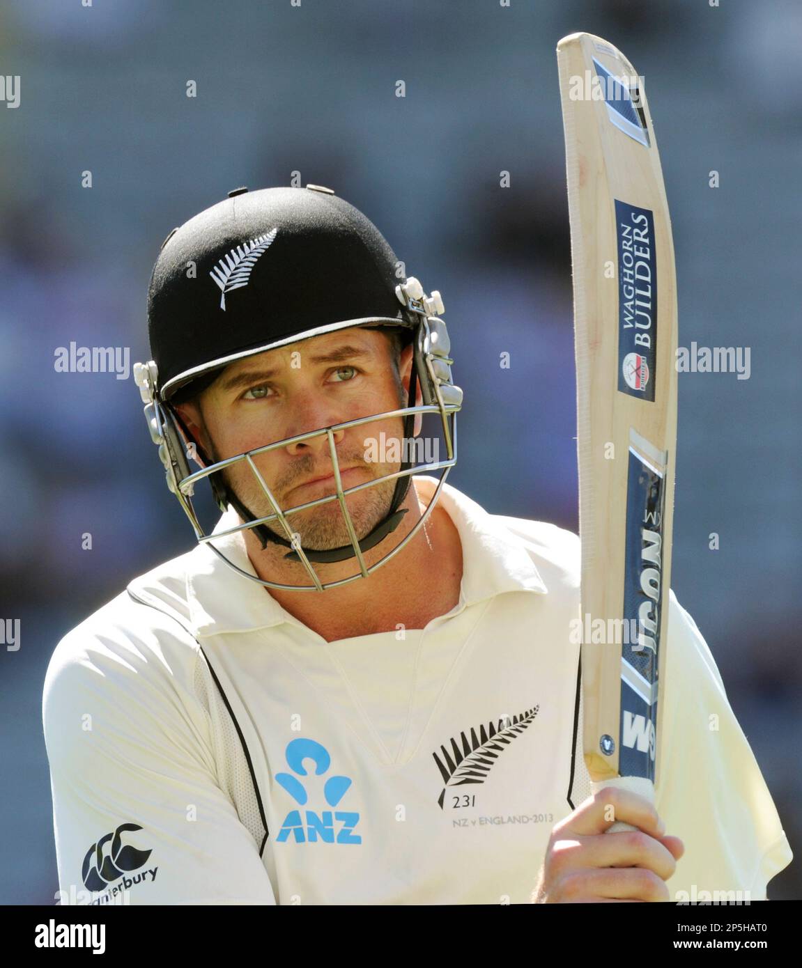 New Zealand's Peter Fulton salutes the crowd having hit back to back ...