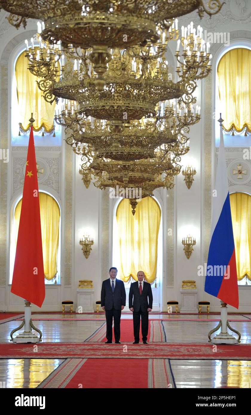 Russian President Vladimir Putin, right, and Chinese President Xi ...