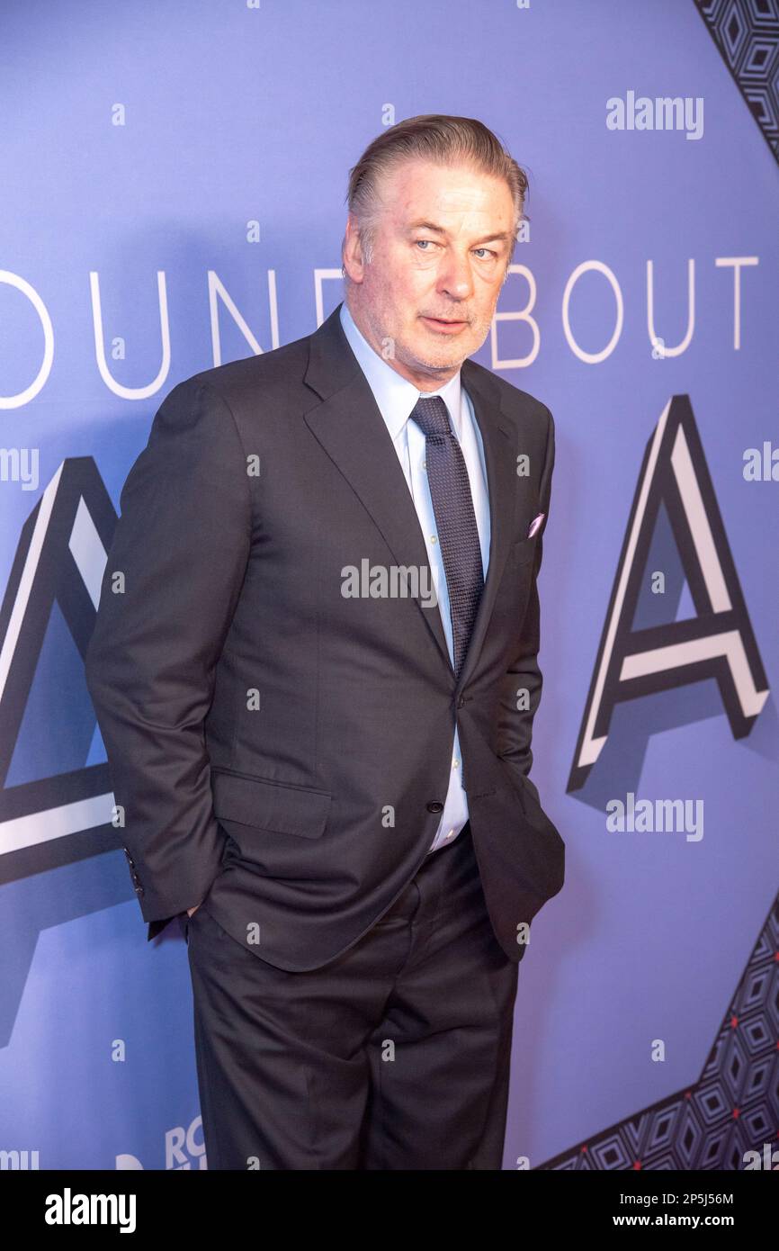NEW YORK, NEW YORK - MARCH 06: Alec Baldwin attends the 2022 Roundabout ...