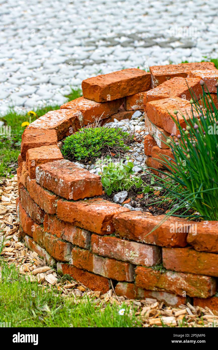 Brick garden design hi-res stock photography and images - Alamy