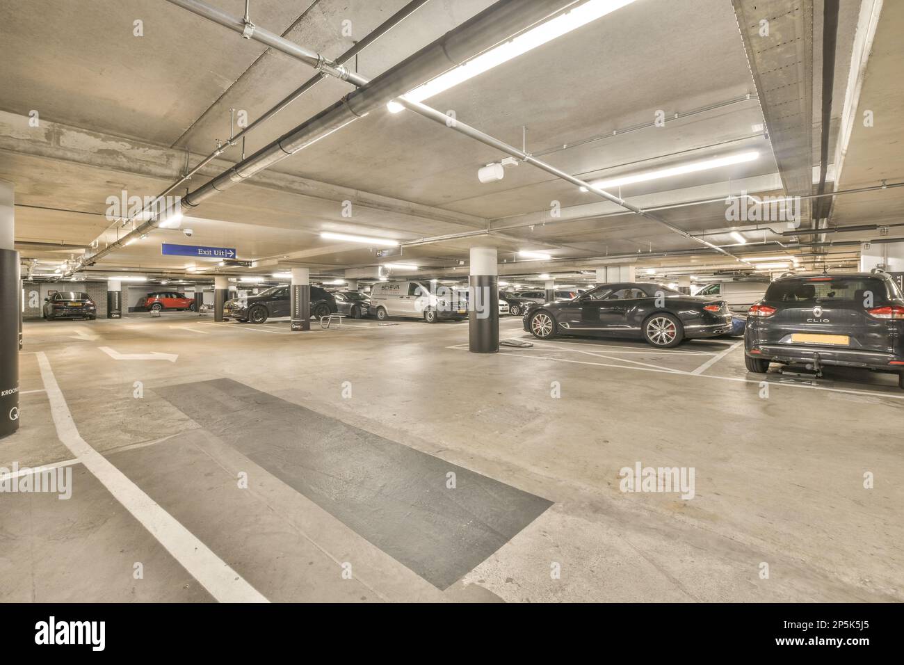 Intersection car interior hi-res stock photography and images - Alamy