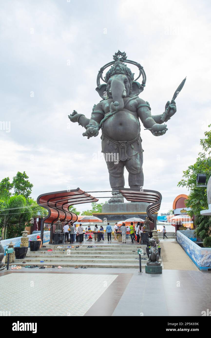 Chachoengsao, Thailand - November 13, 2022: The world biggest standing ...