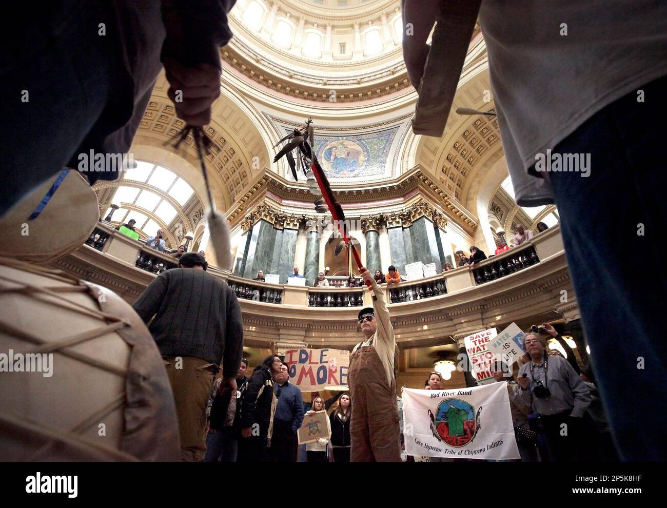 Wisconsin Indian tribal members, including Billy Bob Grahn, center ...