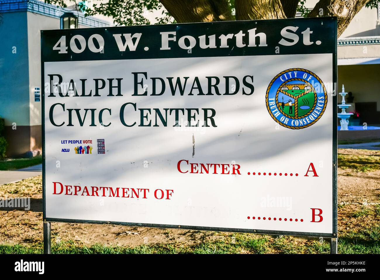 Ralph edwards show hi-res stock photography and images - Alamy