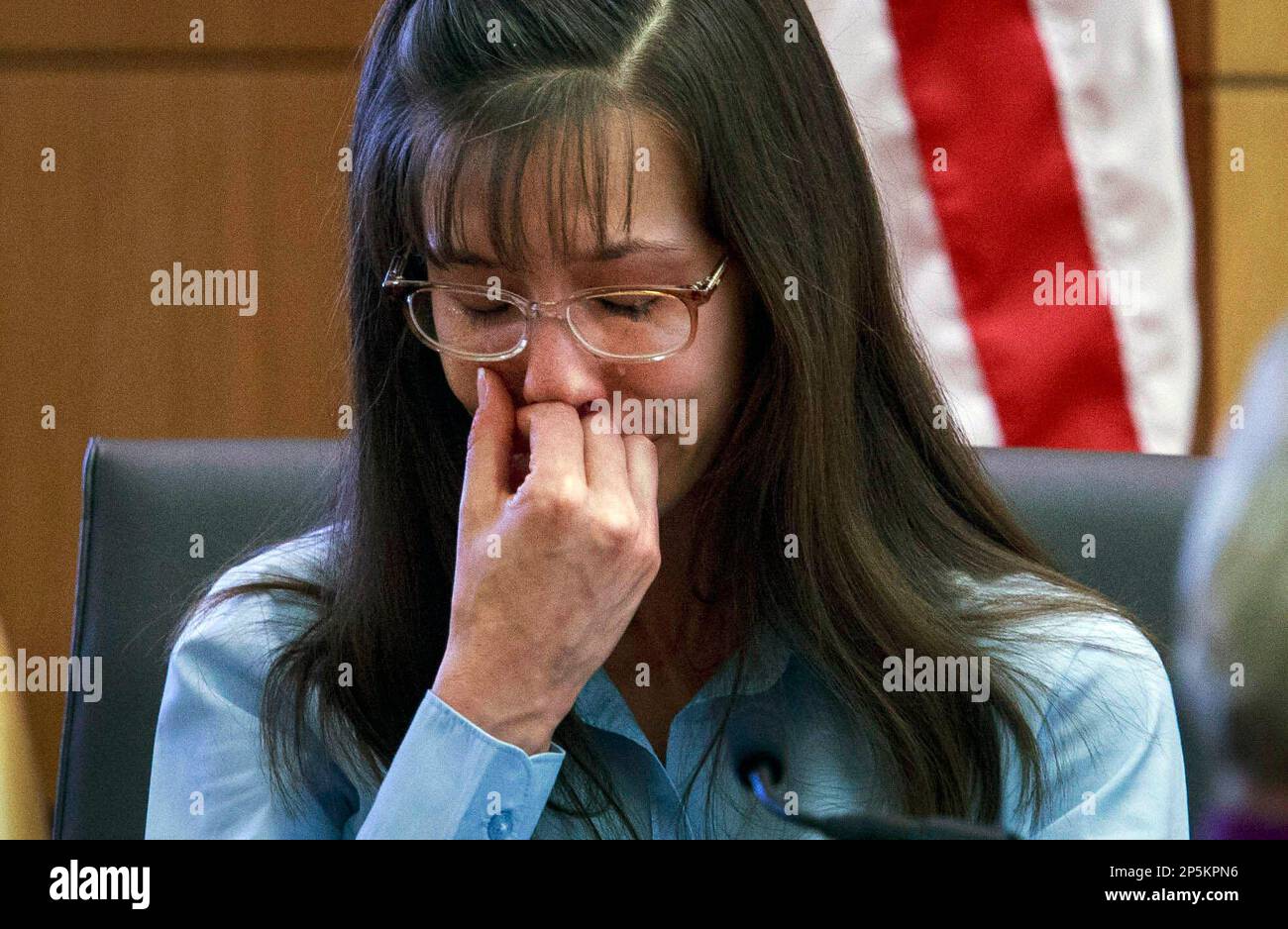 Defendant Jodi Arias loses her composure as she testifies about killing ...