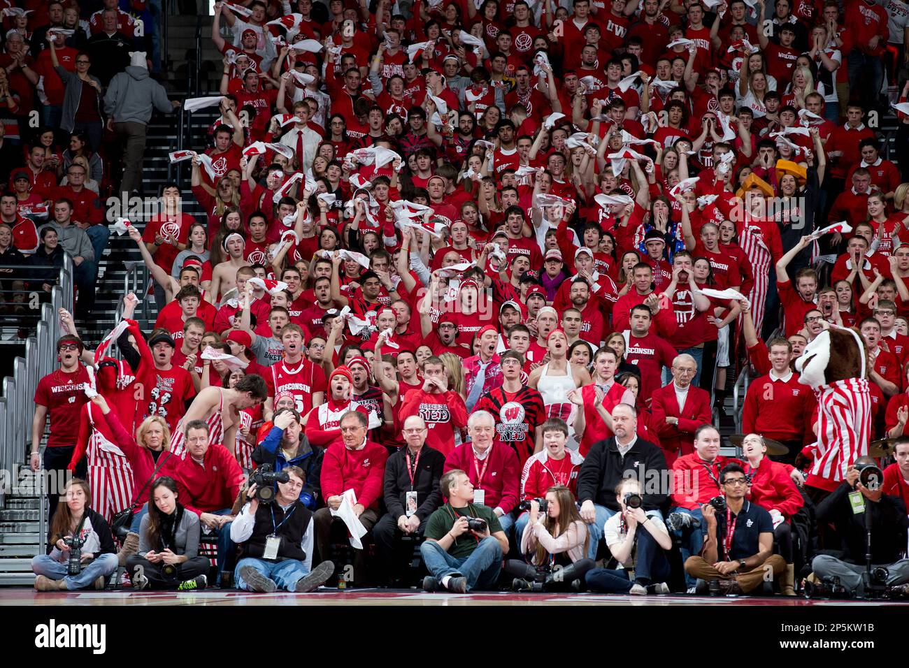Wisconsin Badger fans cheer during a Big Ten Conference NCAA college ...