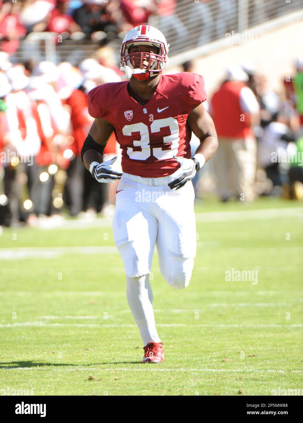 Stanford Cardinal Stepfan Taylor (33) during a game against Oregon ...