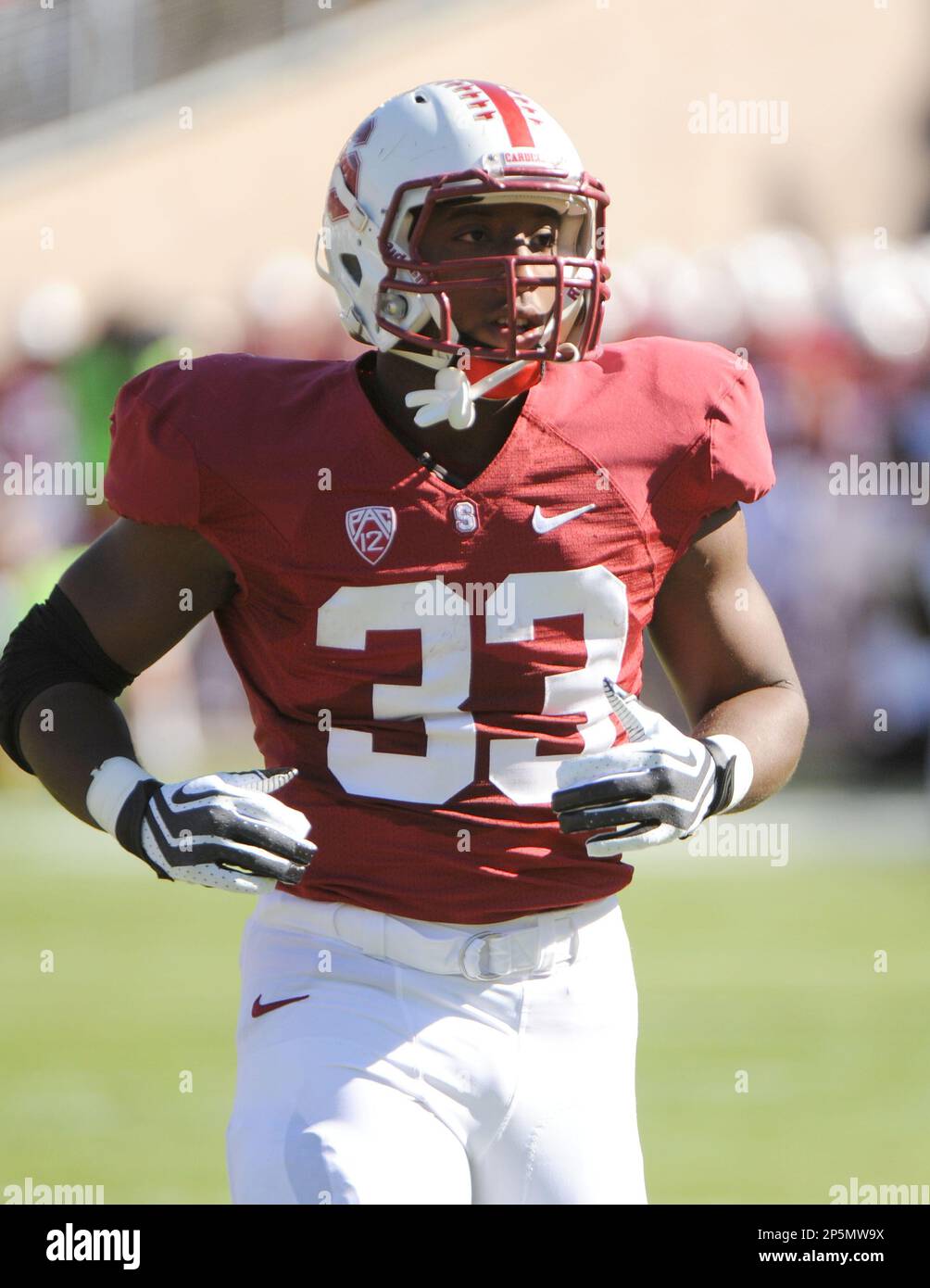 Stanford Cardinal Stepfan Taylor (33) during a game against Oregon ...