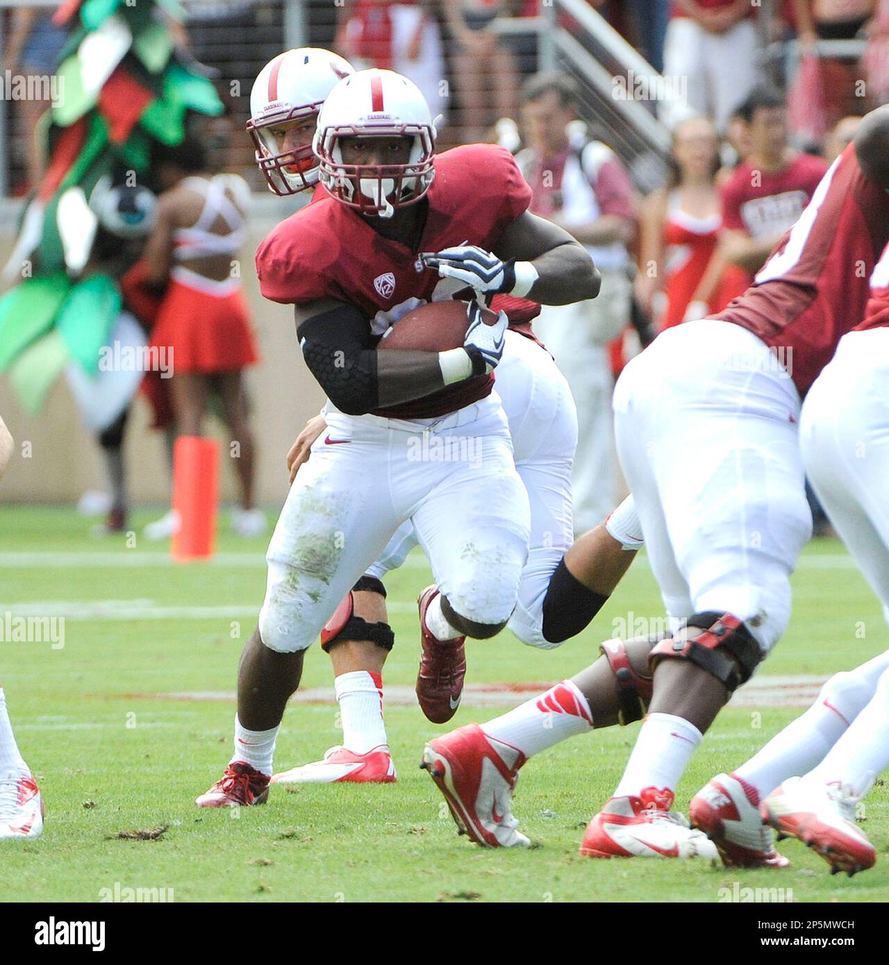 Stanford Cardinal Stepfan Taylor (33) in action during a game against ...