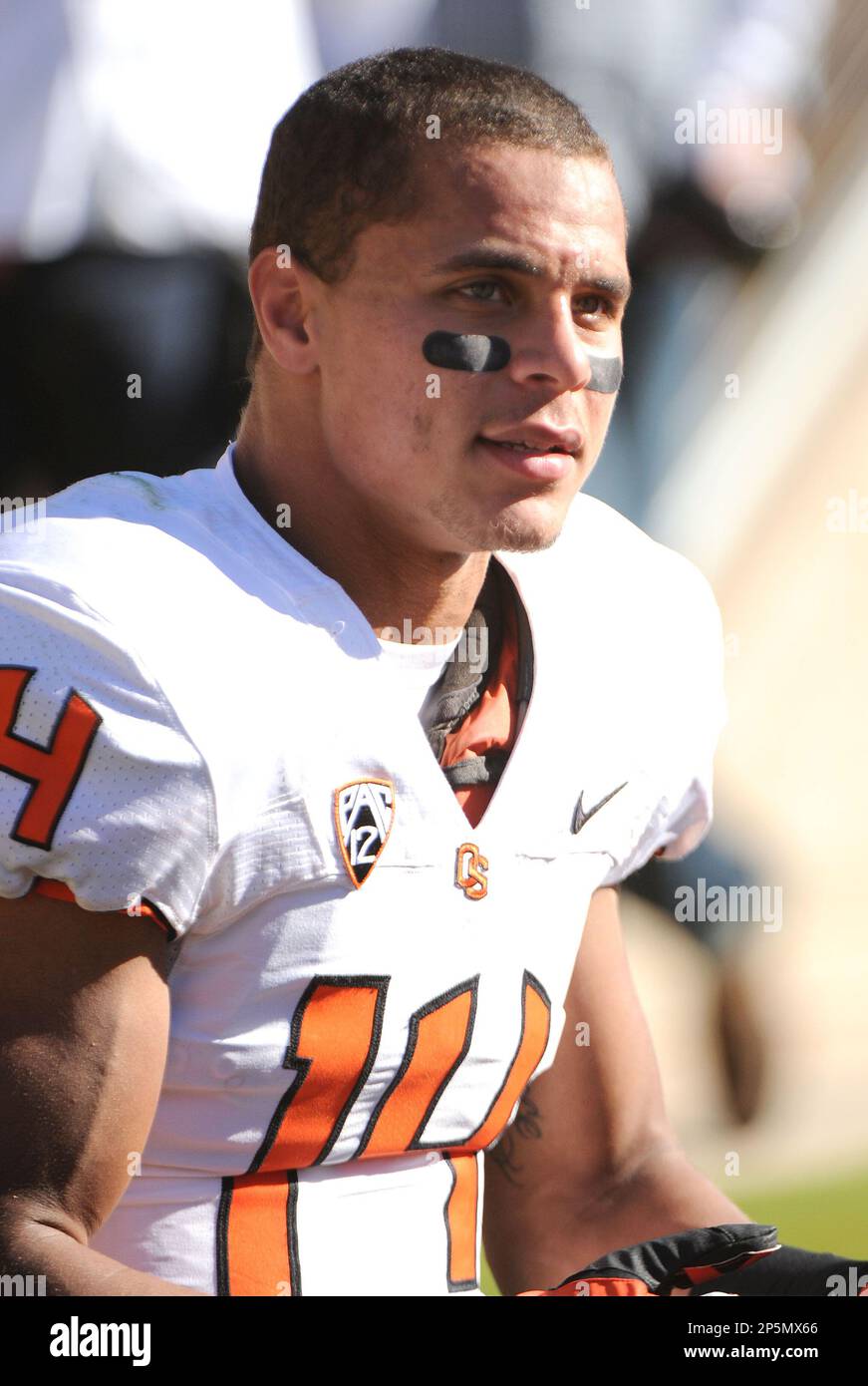 Oregon State Beavers Jordan Poyer (14) in action during a game against ...