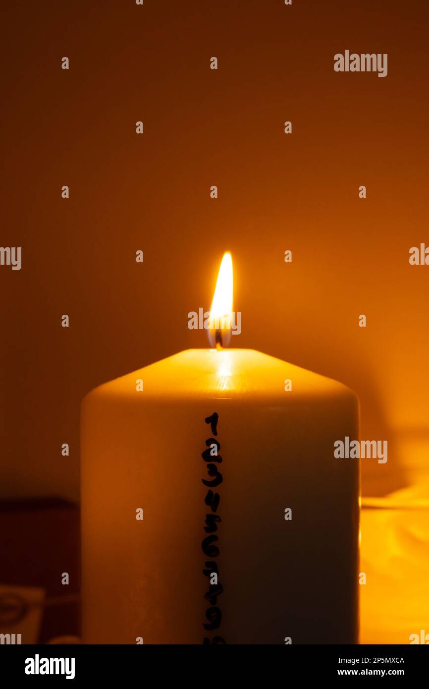 Candle with advent calendar Traditional Burning Christmas Wax Candles ...