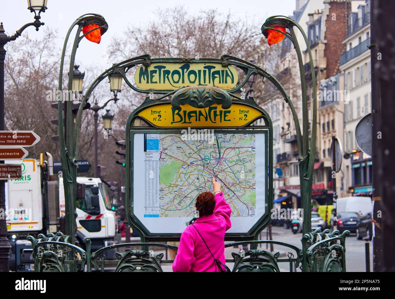 Paris Blanche Metropolitan railway line map Stock Photo - Alamy