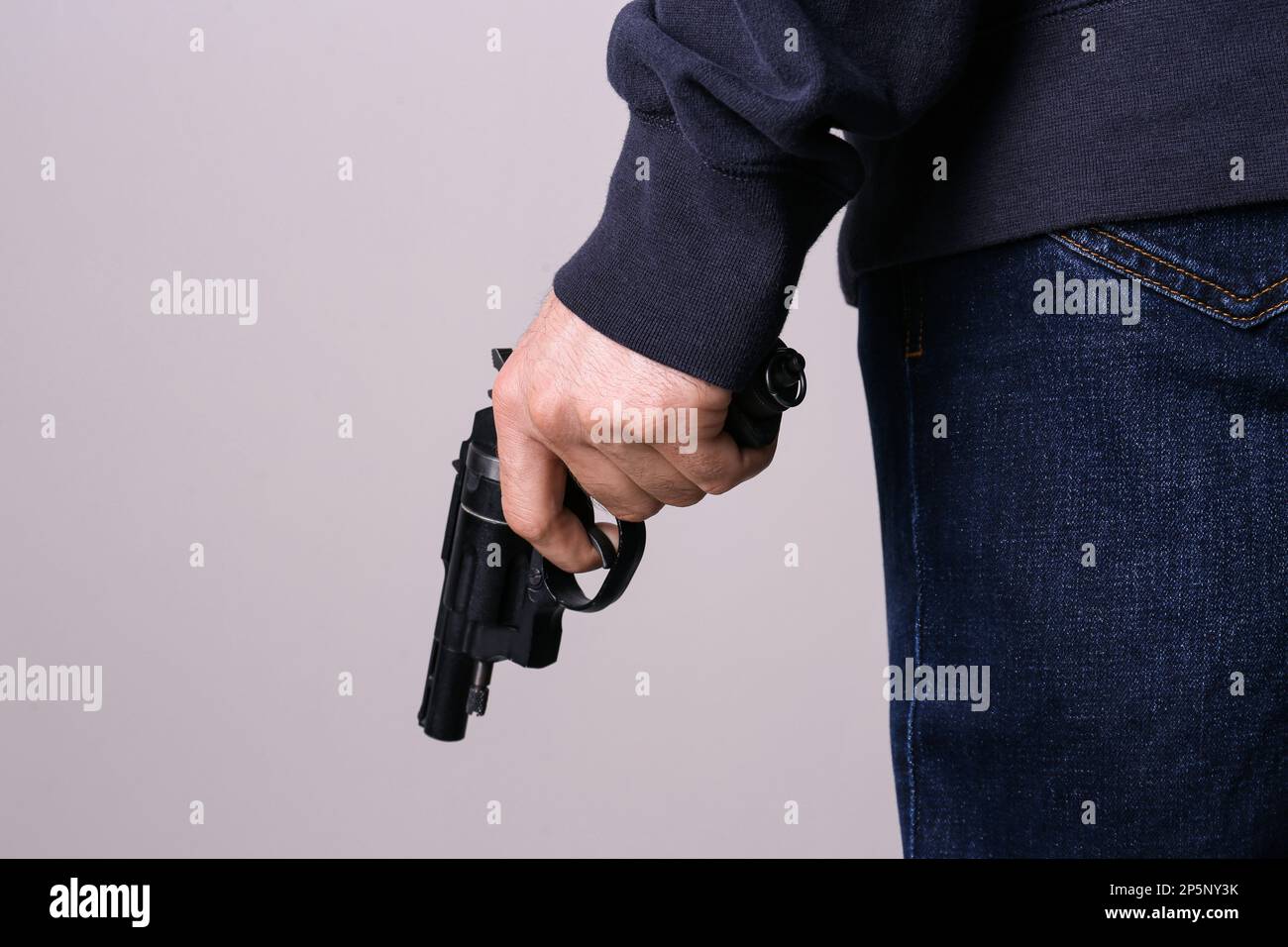 Hold at gunpoint hi-res stock photography and images - Alamy