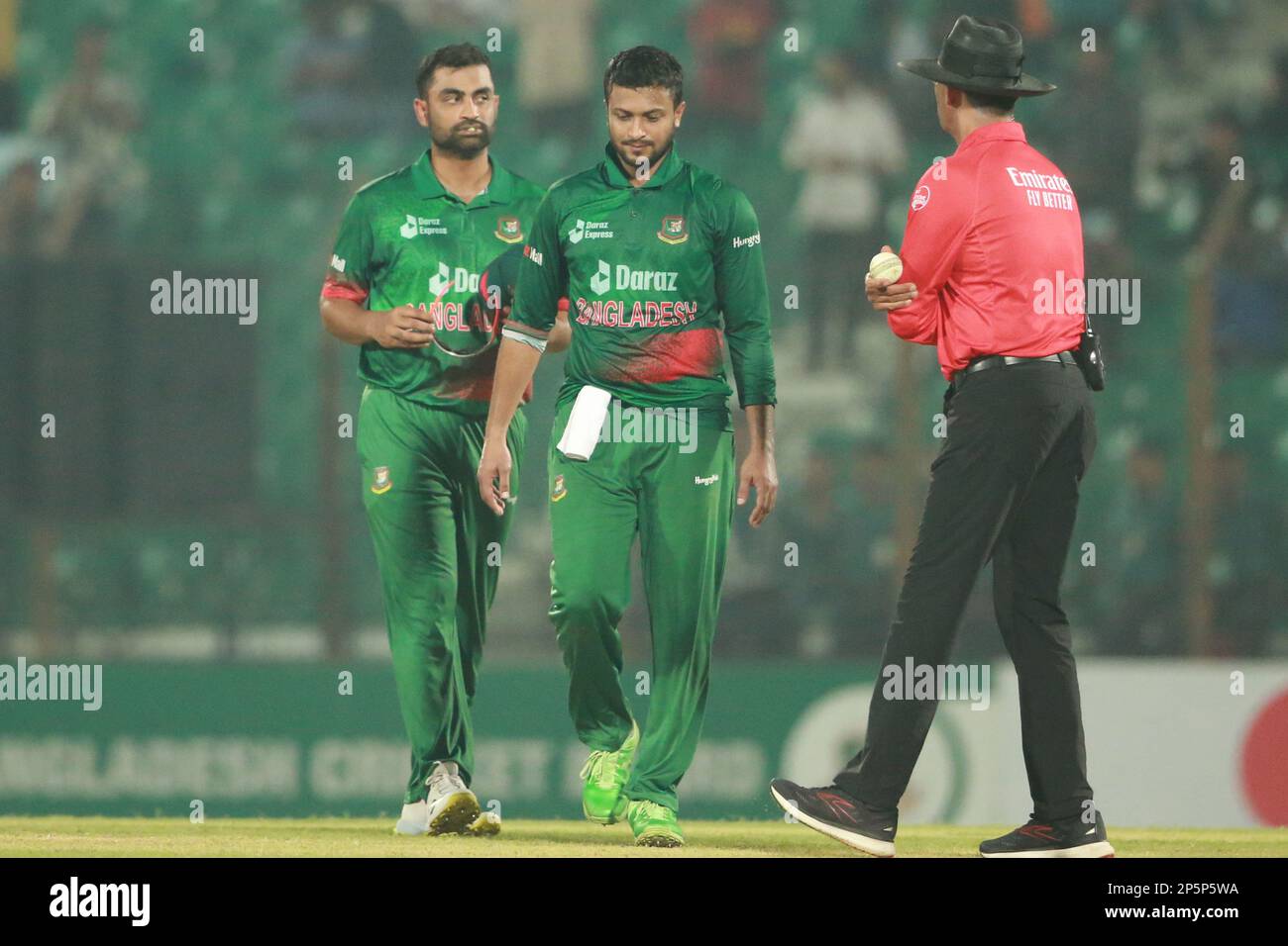 Shakib al hasan and tamim iqbal hi-res stock photography and images - Alamy