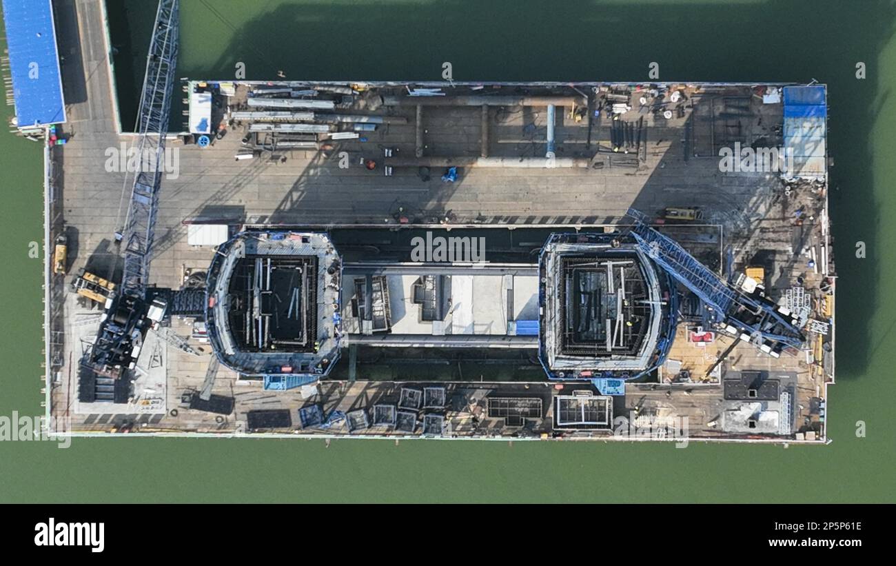 Aerial photo shows the Xunjiang River Grand Bridge of Pingnan-Cenxi ...