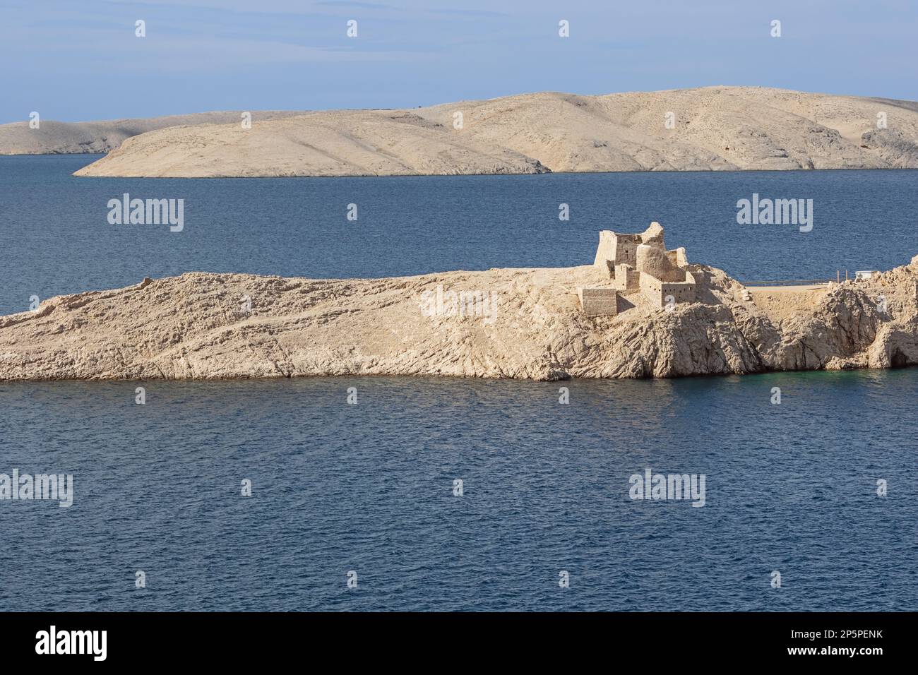 The ruins of Fortress Fortica, seen from the Pag Bridge Stock Photo - Alamy