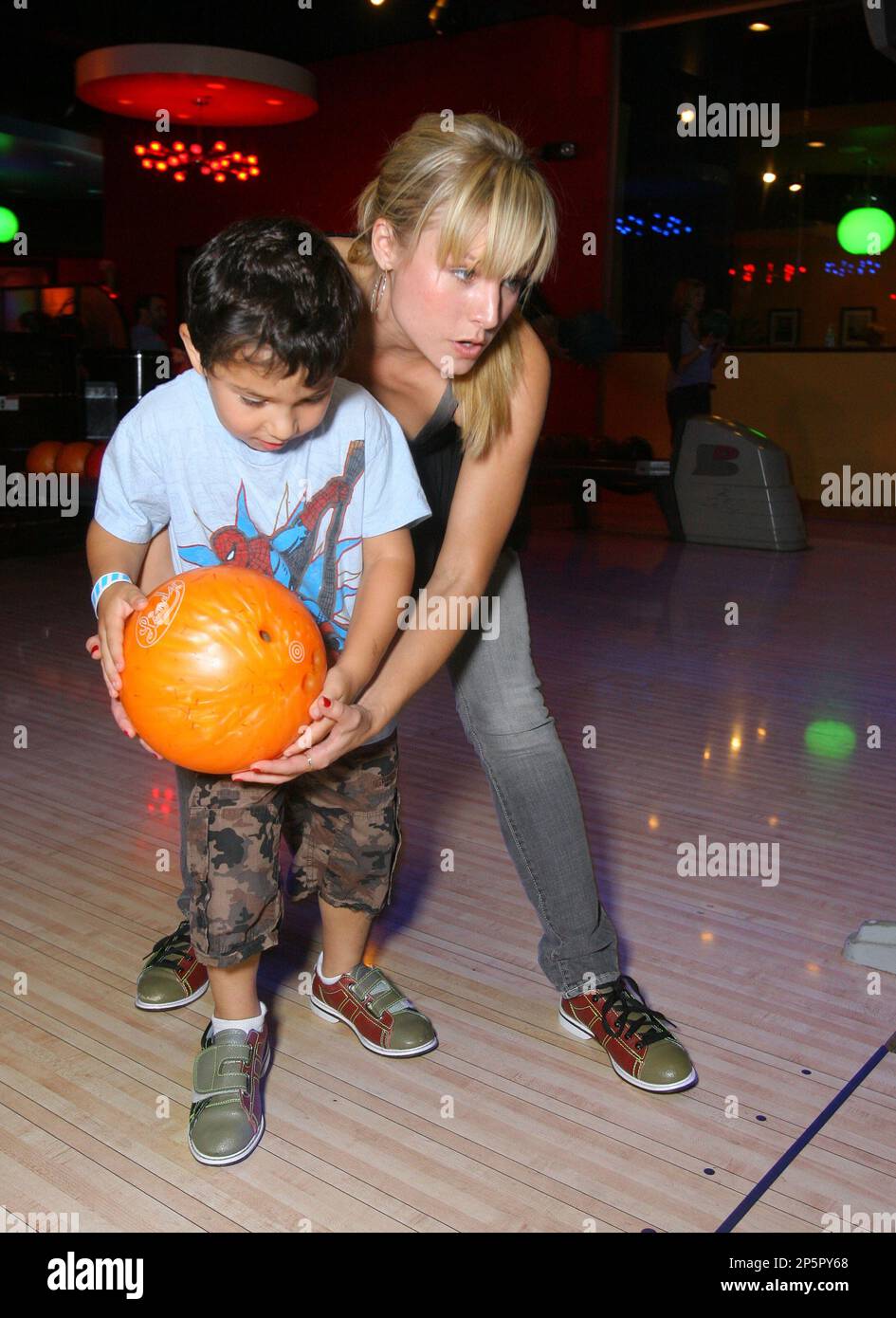 UNIVERSAL CITY, CA - SEPTEMBER 30: ***EXCLUSIVE COVERAGE*** Actress ...