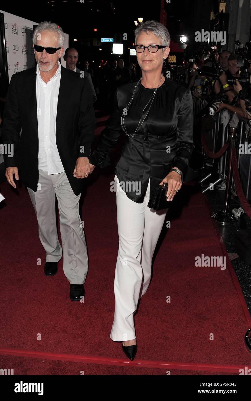 HOLLYWOOD - NOVEMBER 04: Pieter Jan Brugge and Jamie Lee Curtis attend ...