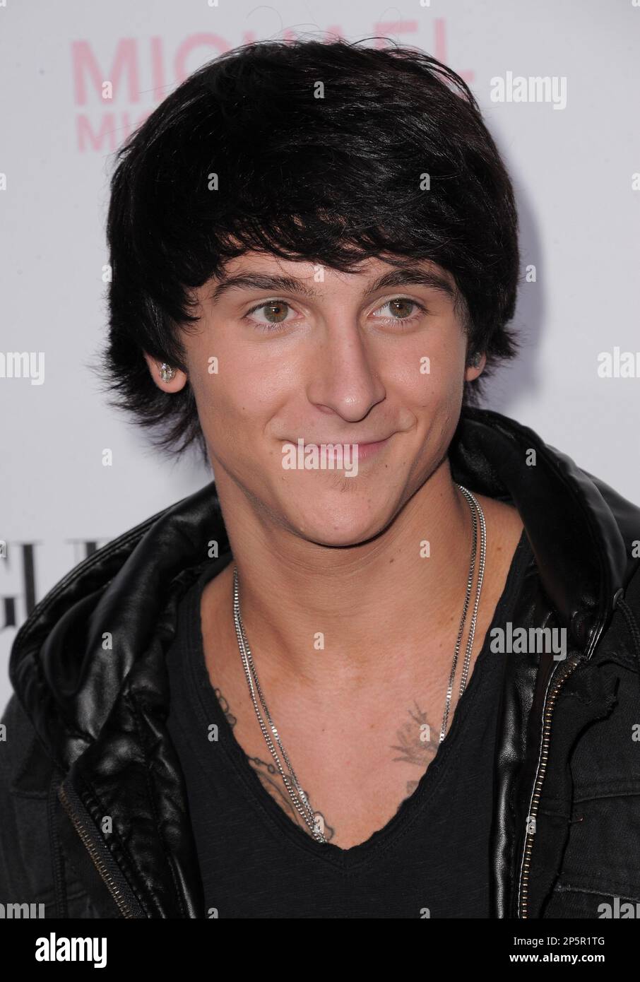 HOLLYWOOD - OCTOBER 01: Actor Mitchell Musso arrives at the 8th Annual ...
