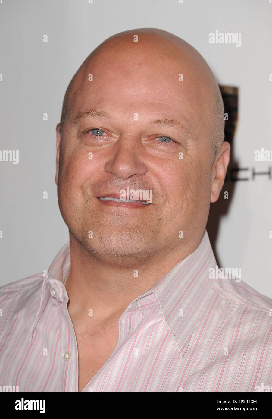 HOLLYWOOD - SEPTEMBER 25: Actor Michael Chiklis arrives at the 6th ...