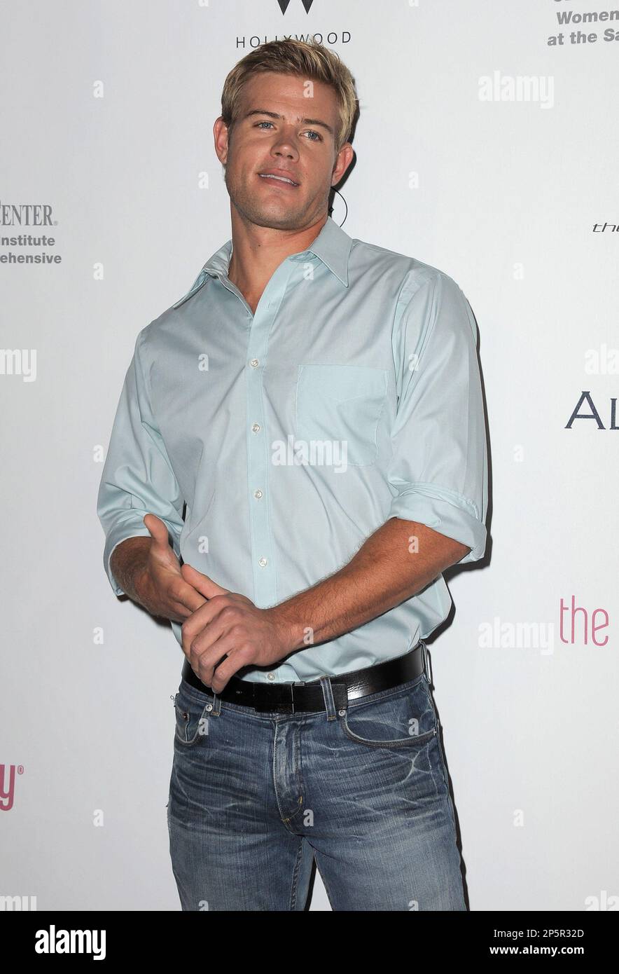 HOLLYWOOD - SEPTEMBER 25: Actor Trevor Donovan arrives at the 6th ...