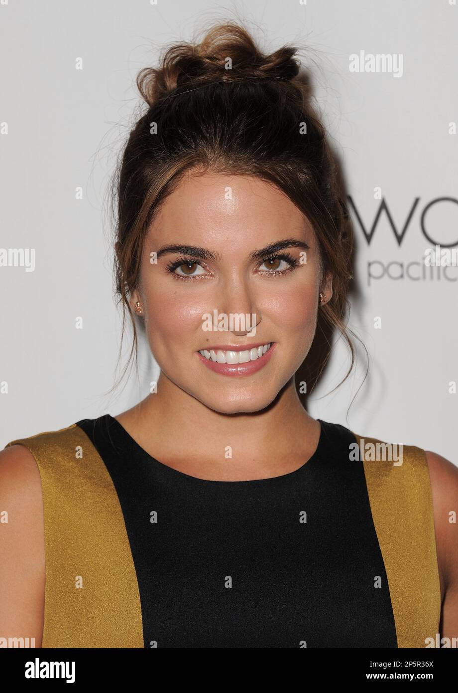 HOLLYWOOD - SEPTEMBER 25: Actress Nikki Reed arrives at the 6th Annual ...