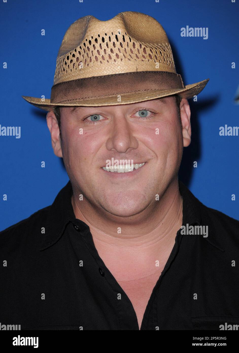 LOS ANGELES, CA - SEPTEMBER 16: Bill Sasso arrives at the CBS Fall ...