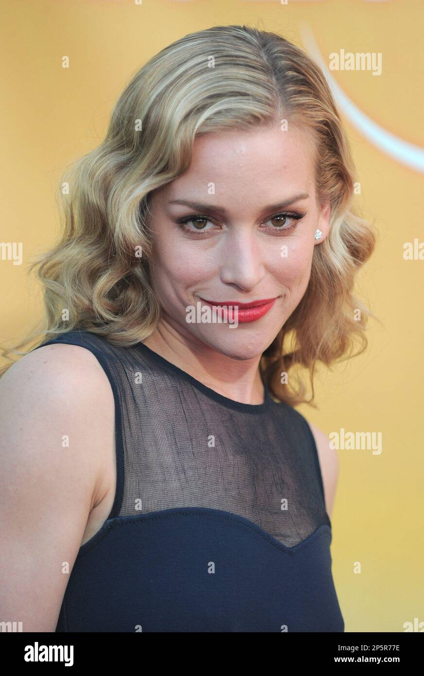 BEVERLY HILLS, CA - JULY 30: Actress Piper Perabo arrives at NBC ...