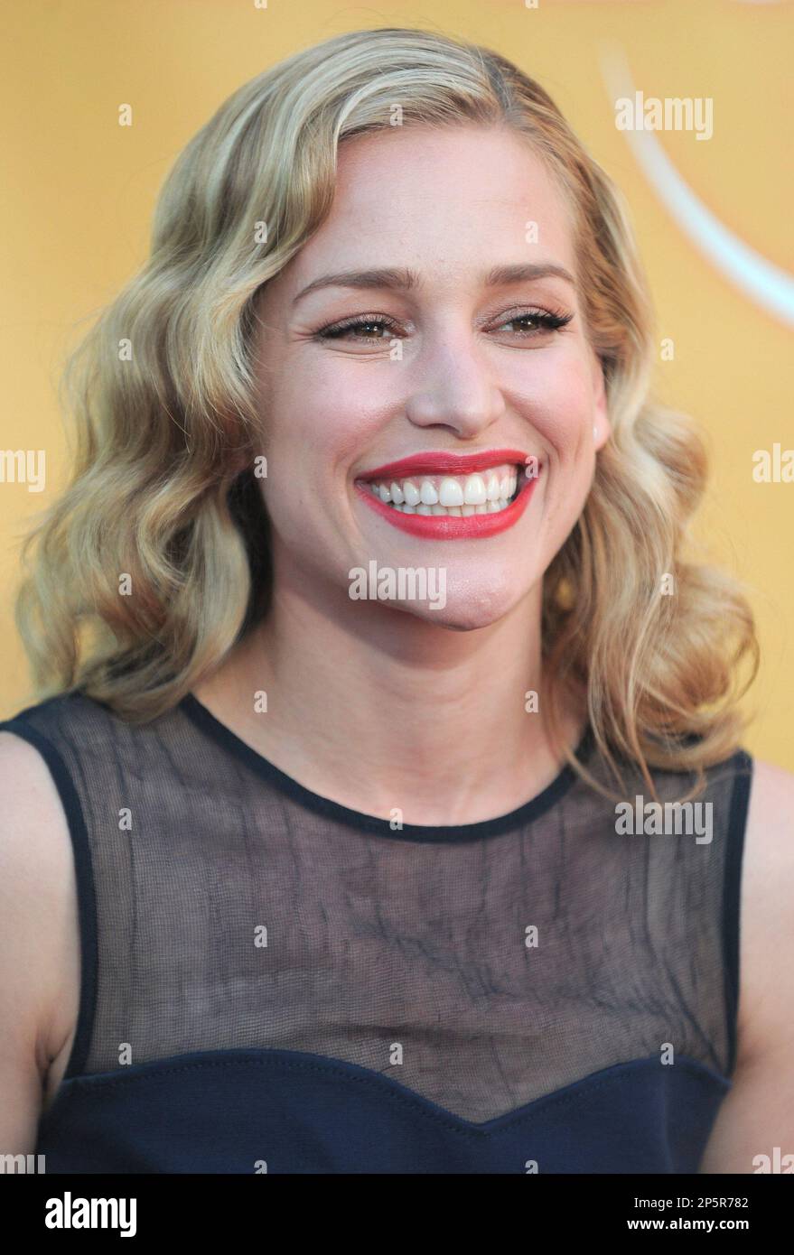 BEVERLY HILLS, CA - JULY 30: Actress Piper Perabo arrives at NBC ...