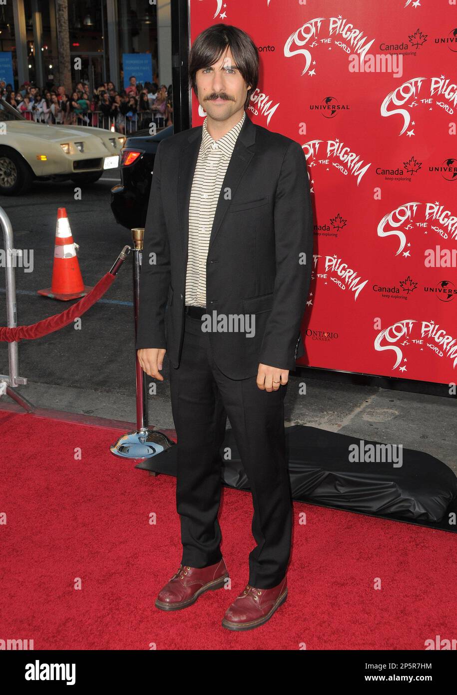 HOLLYWOOD - JULY 27: Actor Jason Schwartzman arrives at the "Scott ...