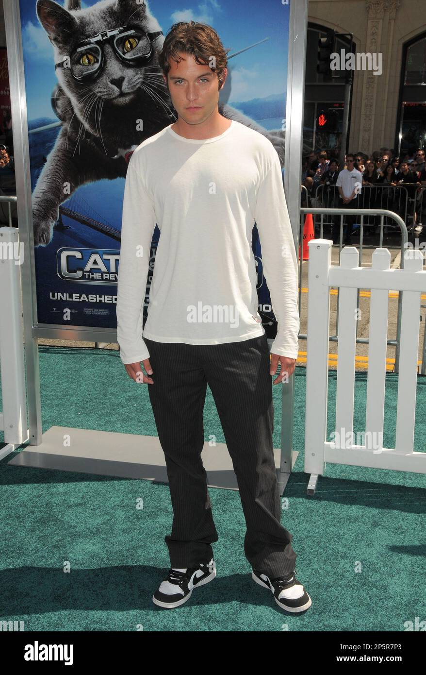 HOLLYWOOD - JULY 25: Actor Chase Ryan Jeffery arrives at the "Cats ...