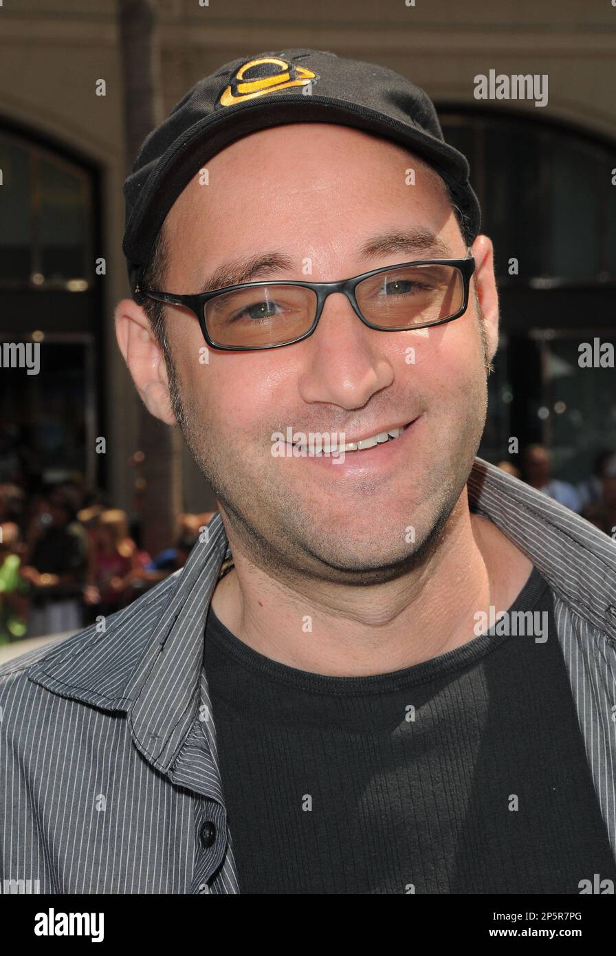 HOLLYWOOD - JULY 25: Ron Friedman arrives at the "Cats & Dogs: The ...