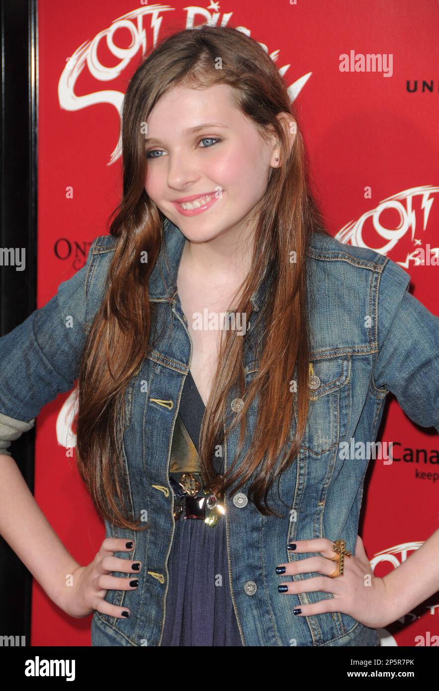 HOLLYWOOD - JULY 27: Actress Abigail Breslin arrives at the "Scott ...