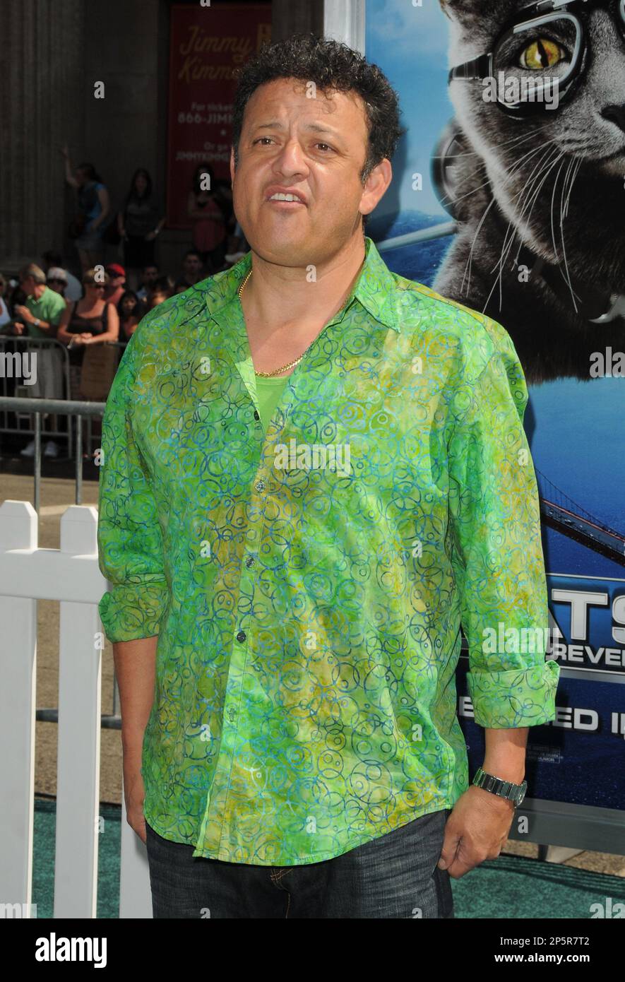 HOLLYWOOD - JULY 25: Actor Paul Rodgriguez arrives at the "Cats & Dogs ...