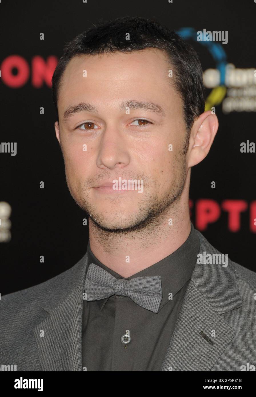 HOLLYWOOD - JULY 13: Actor Joseph Gordon-Levitt arrives to the ...