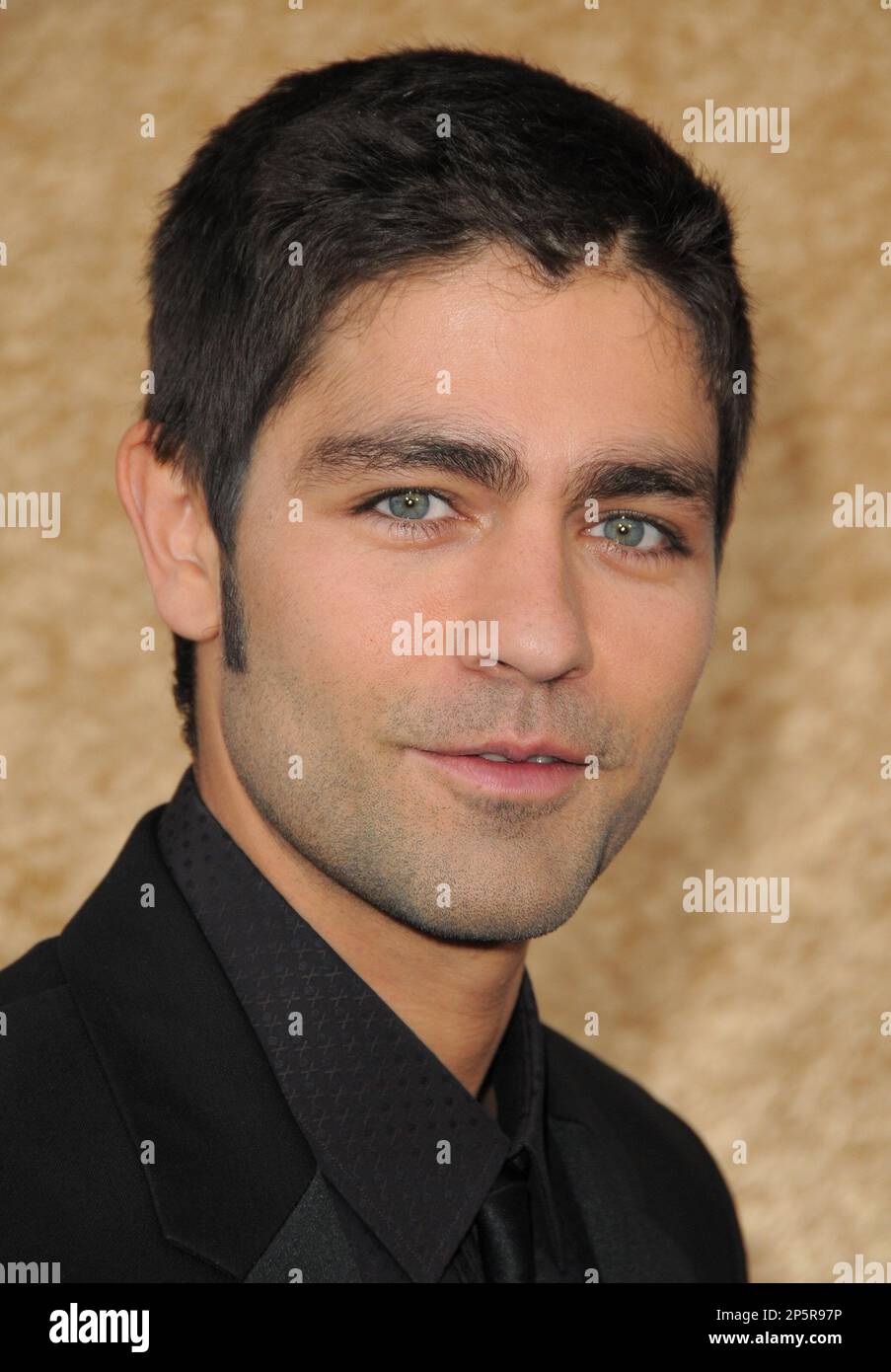 HOLLYWOOD - JUNE 16: Actor Adrian Grenier arrives at the "Entourage ...