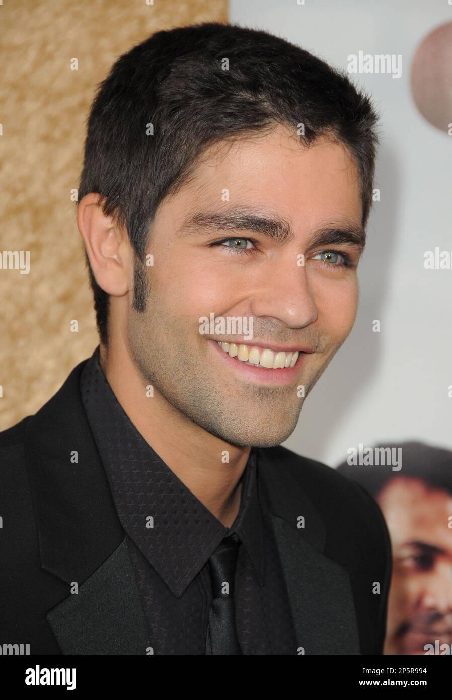 HOLLYWOOD - JUNE 16: Actor Adrian Grenier arrives at the "Entourage ...