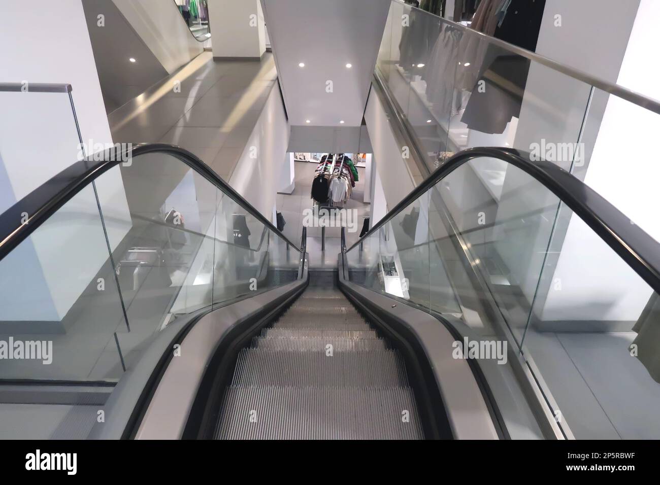 Empty escalator in shopping mall Stock Photo - Alamy