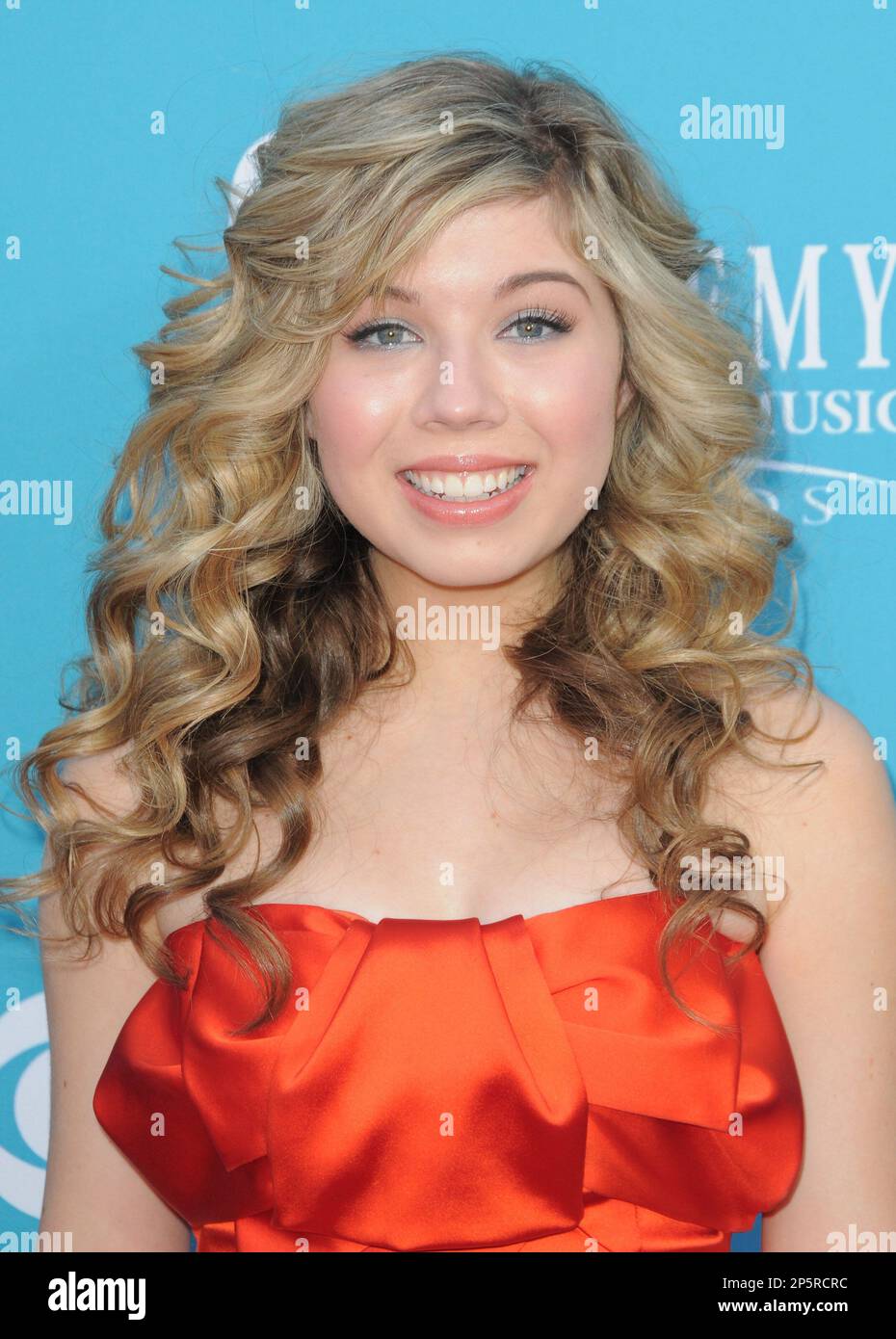 LAS VEGAS - APRIL 18: Actress Jennette McCurdy poses at the 45th Annual Academy Of Country Music ...