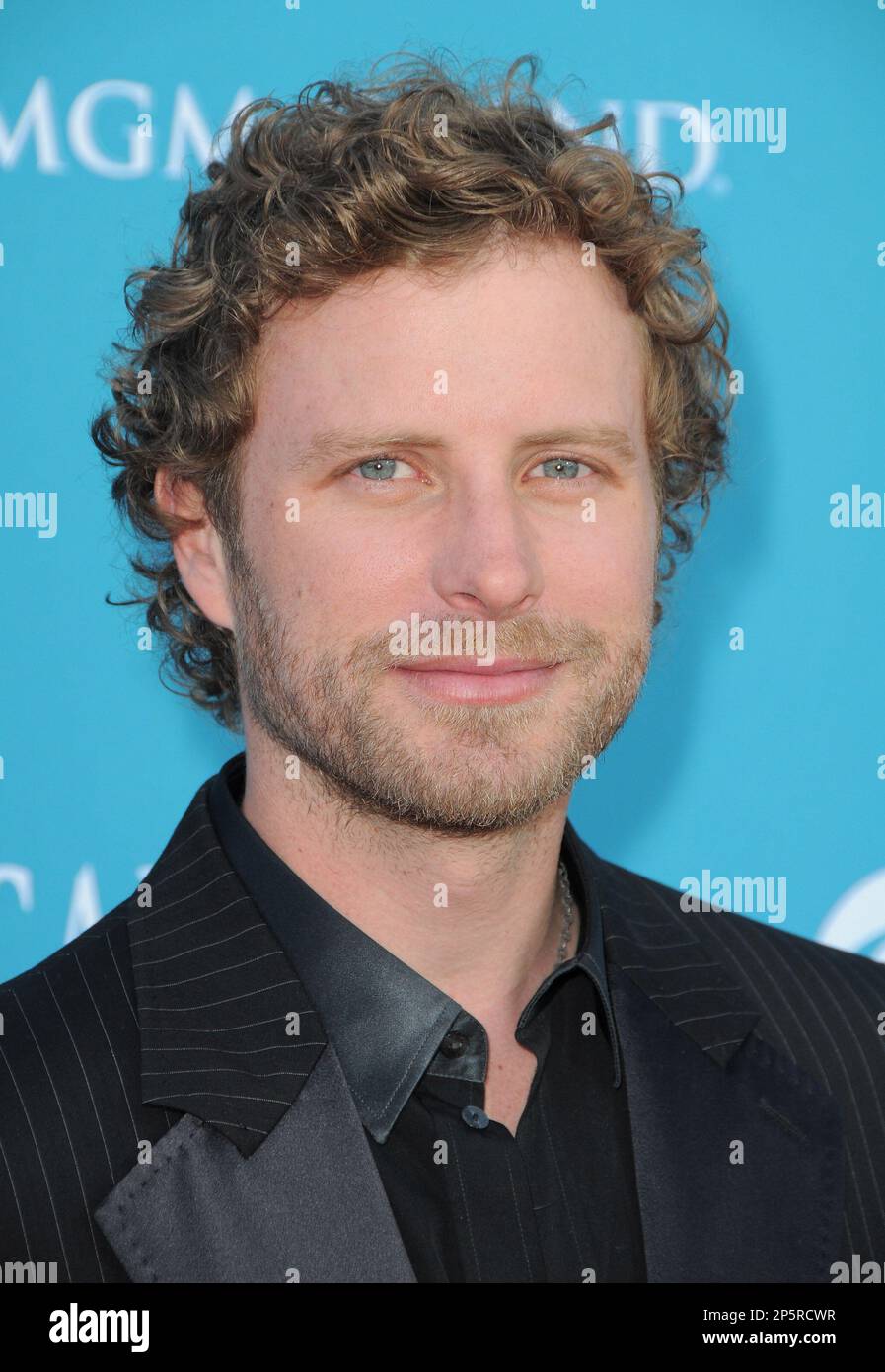 LAS VEGAS - APRIL 18: Country singer Dierks Bentley poses at the 45th ...