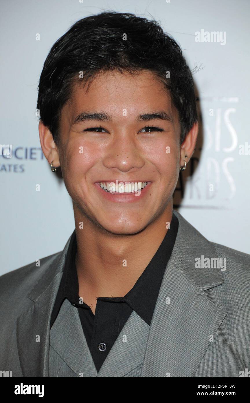 BEVERLY HILLS, CA - MARCH 20: Actor Boo Boo Stewart arrives at the 24th ...