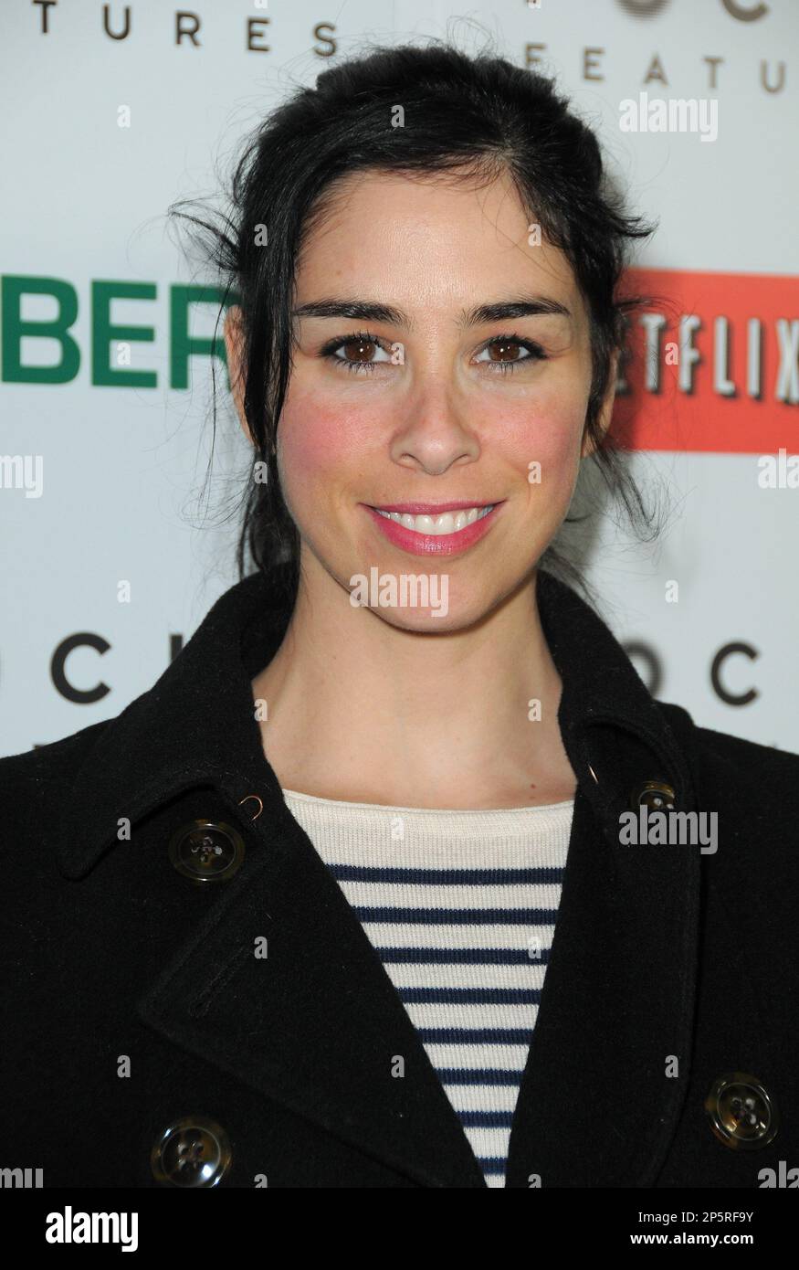HOLLYWOOD - MARCH 18: Actress Sarah Silverman arrives at the "Greenberg ...
